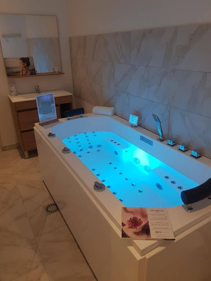 BALNEOTHERAPY in Dieppe, Normandy | La Tour Aux Crabes