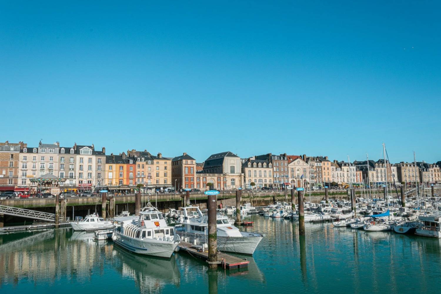 Visit Dieppe in one day | La Tour Aux Crabes